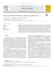 Water film-mediated photocatalytic oxidation of oxalate on TiO2 ...